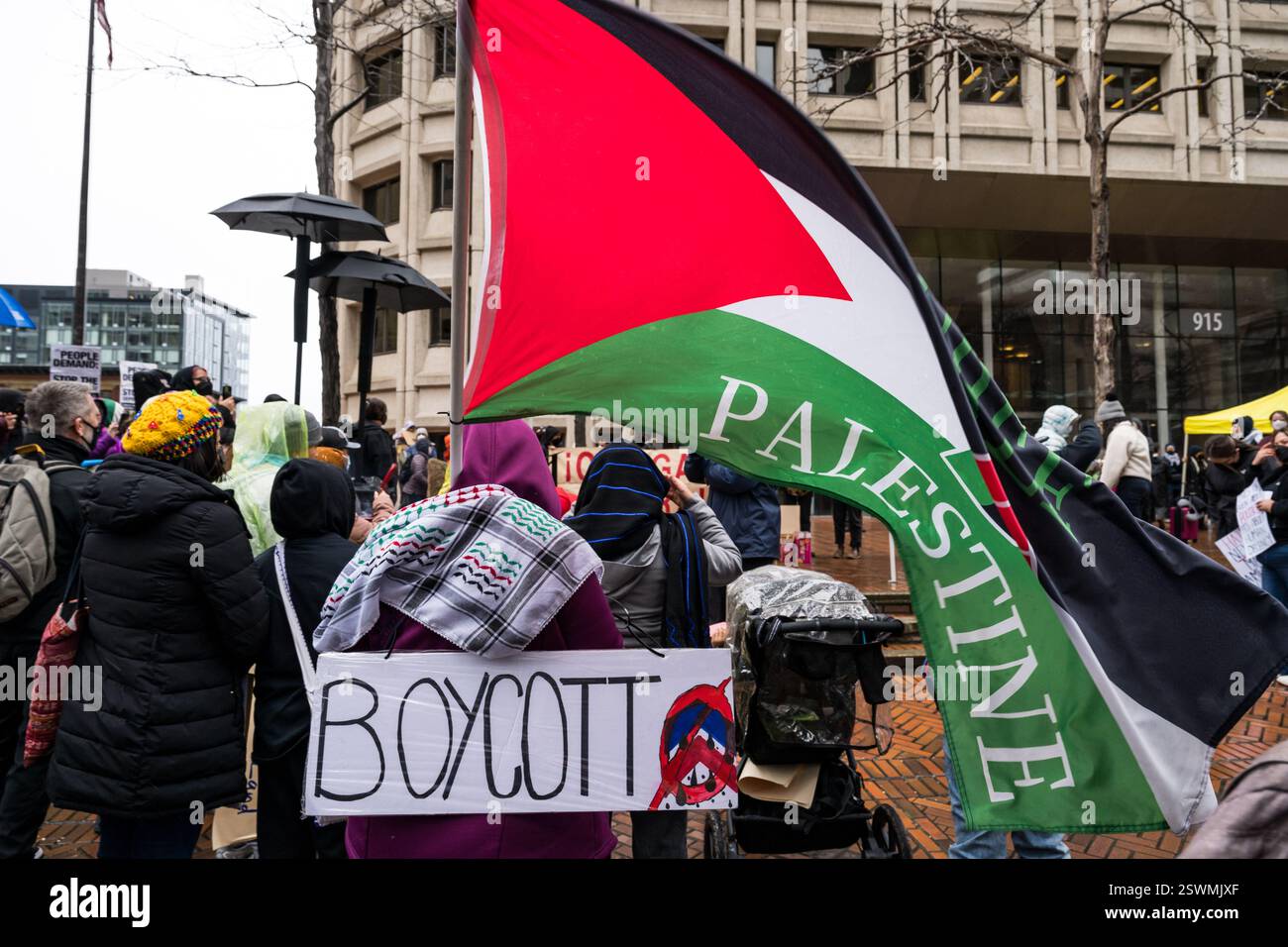Seattle, USA. 21 Feb 2025. Activists gathered at the Undocumented ...