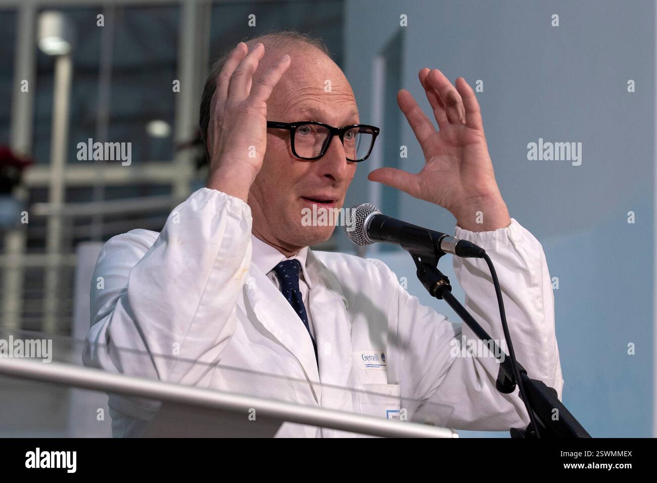 Pope Francis' doctor, Professor Sergio Alfieri , speaks to journalists ...