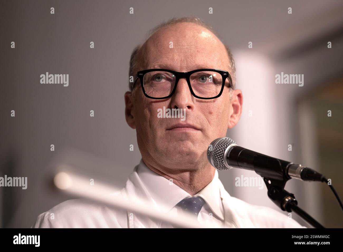 Pope Francis' doctor, Professor Sergio Alfieri , speaks to journalists ...