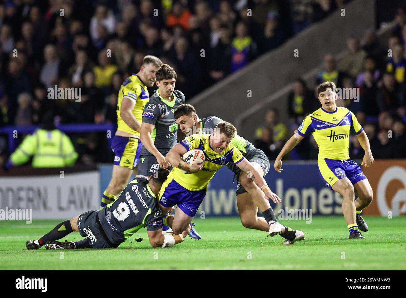 Warrington, UK. 21st Feb, 2025. Luke Yates of Warrington Wolves is ...