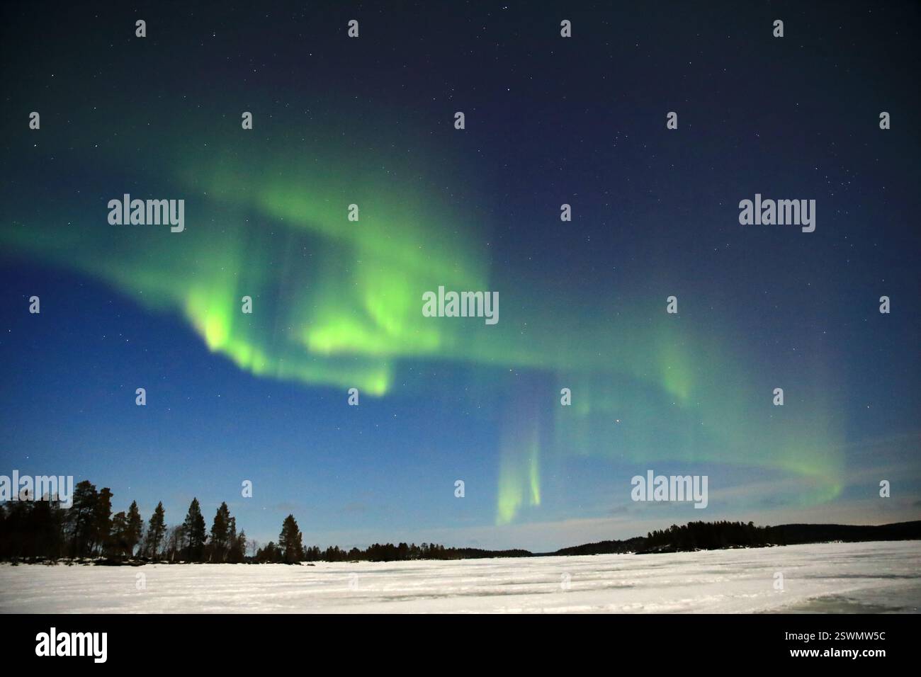 Aurora Borealis seen at lake Inari, Northern Finland Stock Photo - Alamy