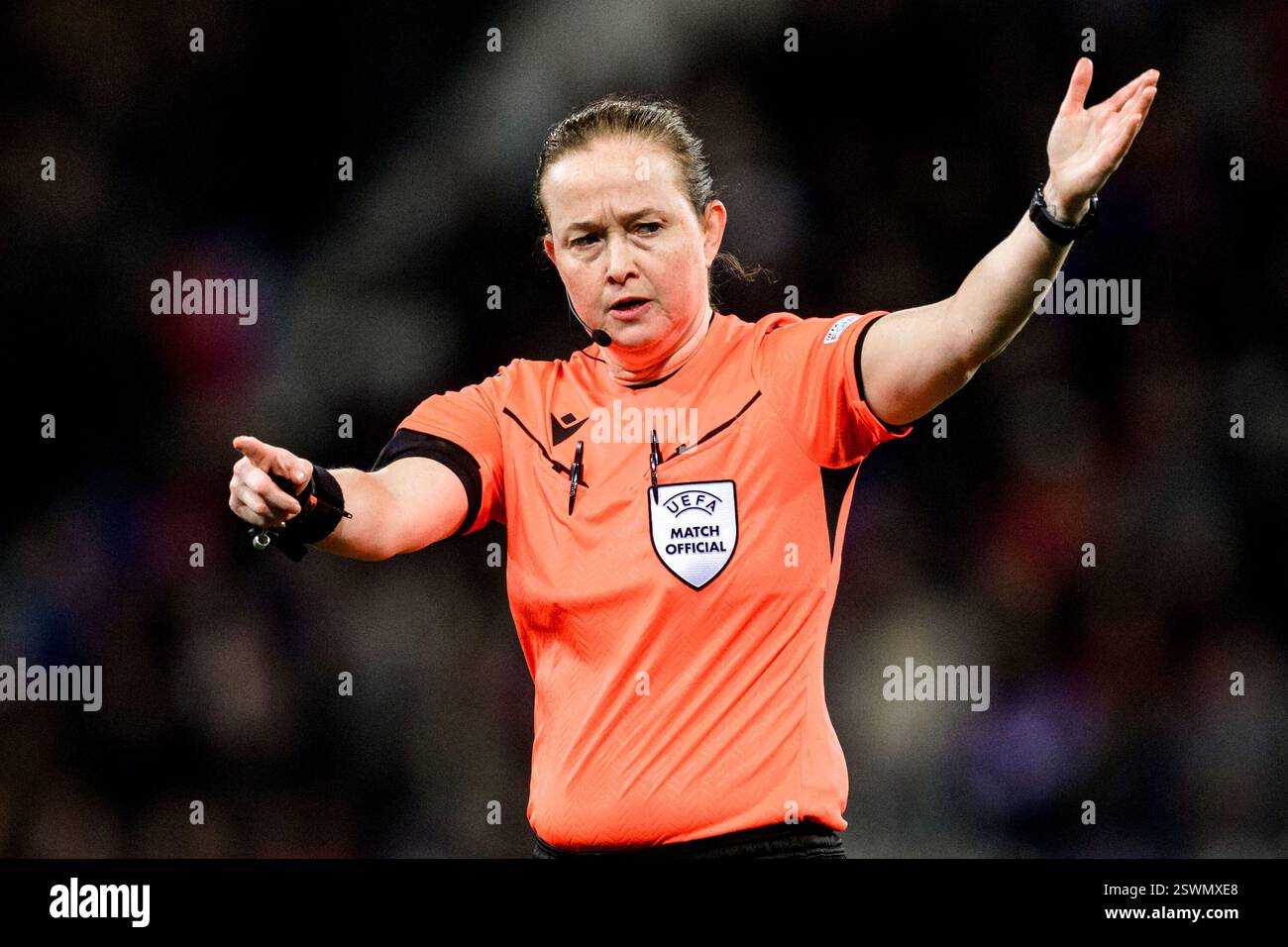 Referee Cheryl Foster during the Women's Nations League football match ...