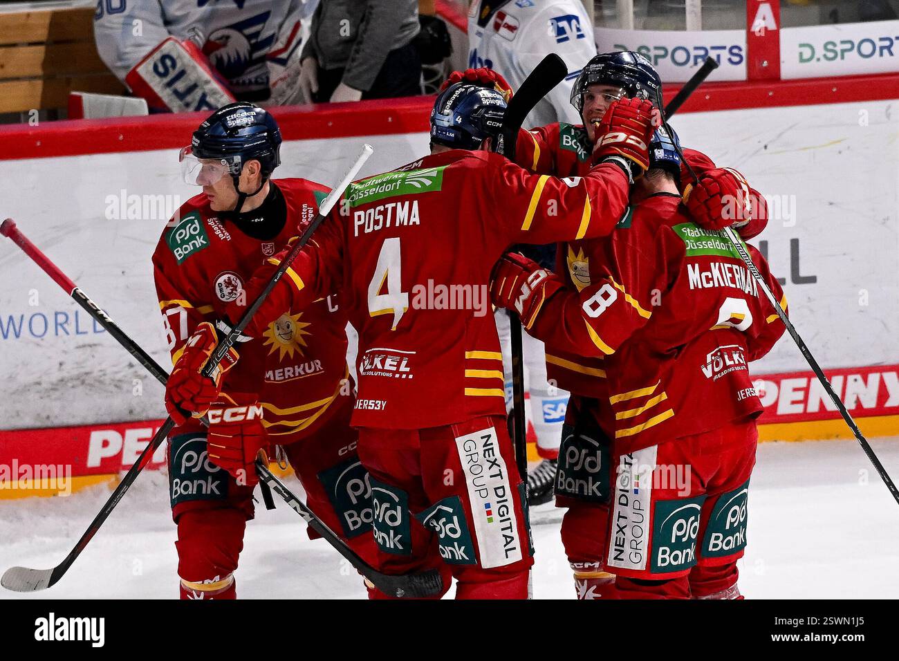 Eishockey DEL - 24/25 - 47. Spieltag: Düsseldorfer EG vs Adler Mannheim ...