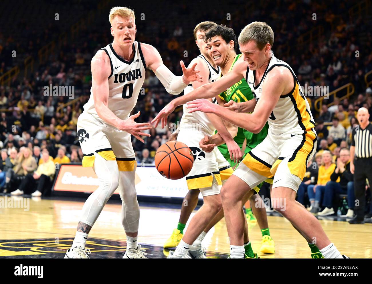 IOWA CITY, IA - FEBRUARY 19: Oregon Ducks forward Brandon Angel (21 ...