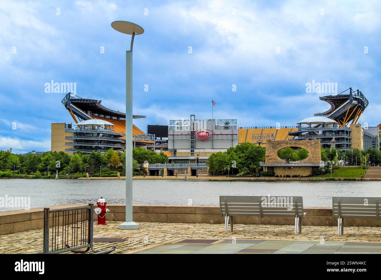 Pittsburgh's sports stadium showcases modern architecture by the water ...
