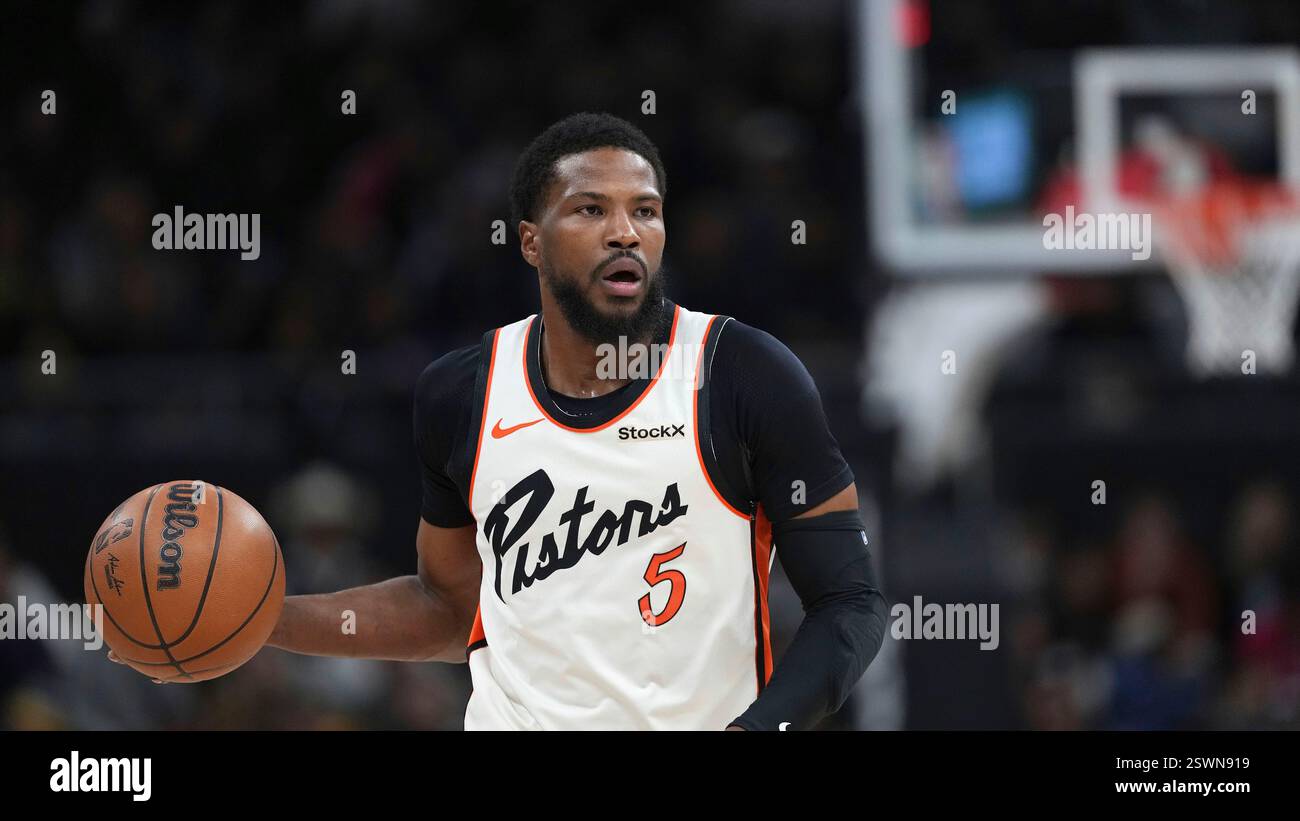 Detroit Pistons guard Malik Beasley (5) moves the ball up court against ...
