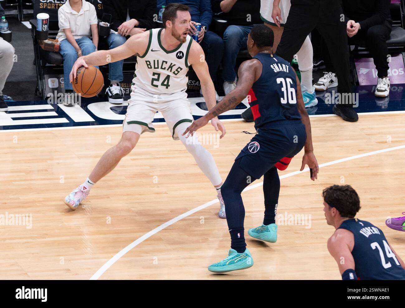 WASHINGTON, DC - FEBRUARY 21: Milwaukee Bucks guard Pat Connaughton (24 ...