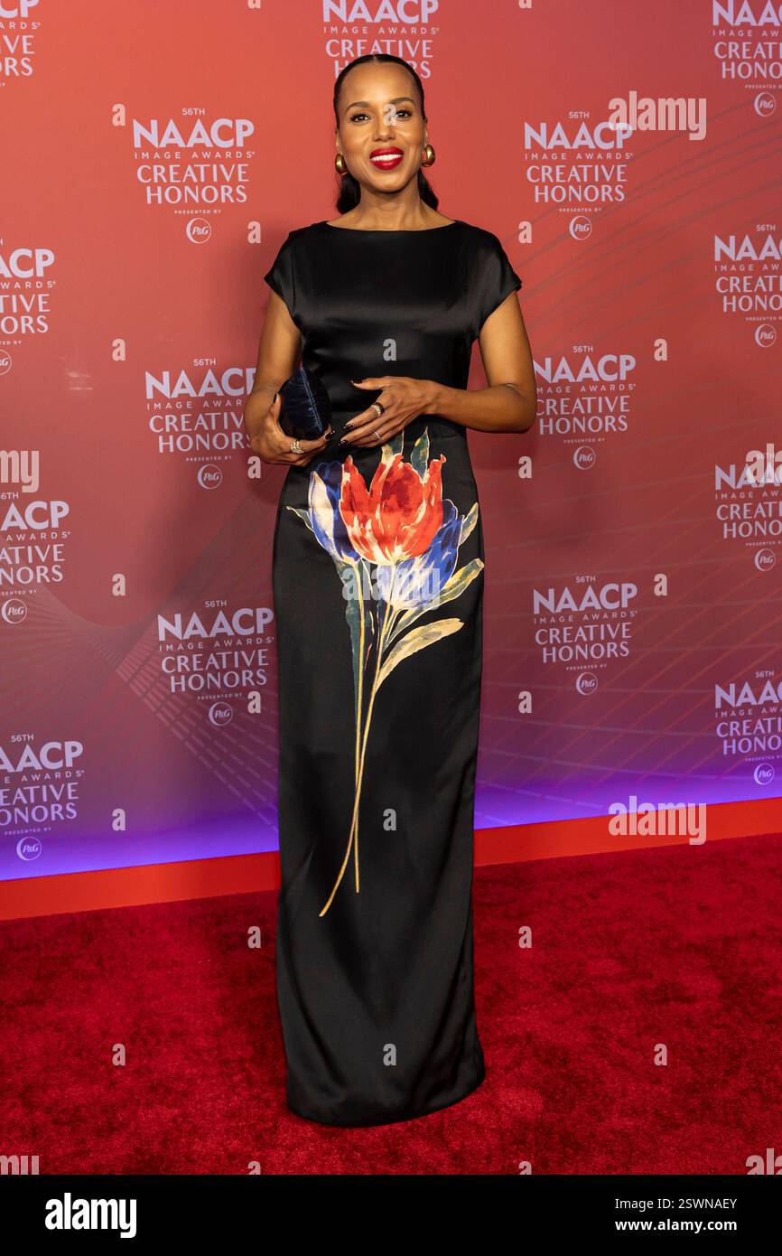 Los Angeles, USA. 21st Feb, 2025. Kerry Washington attends the arrivals ...