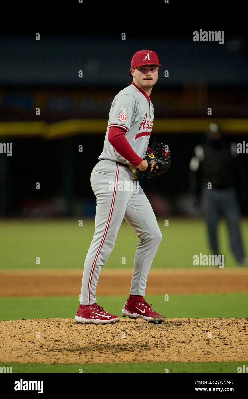 Alabama Crimson Tide pitcher Zane Adams (20) during an NCAA baseball ...