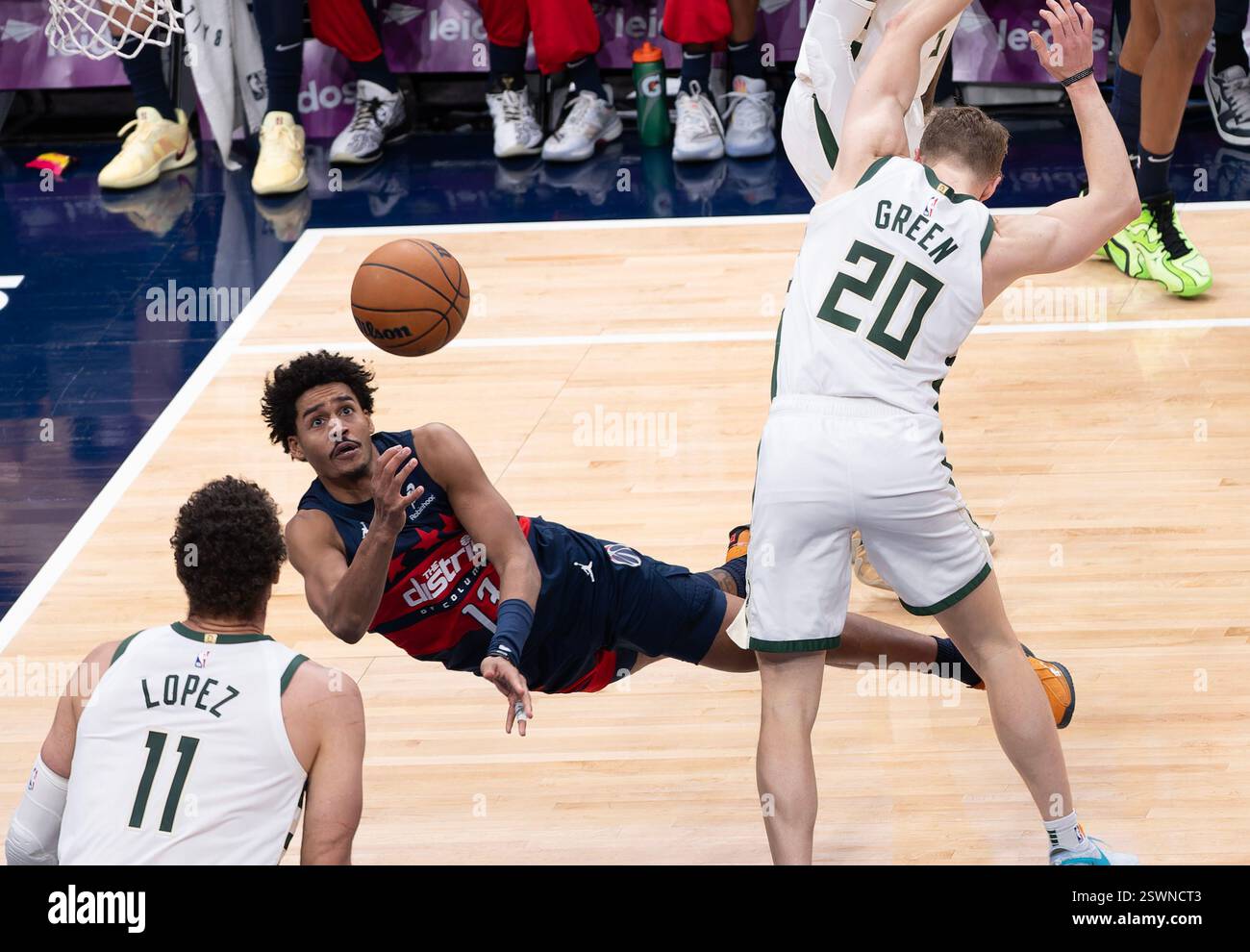 WASHINGTON, DC - FEBRUARY 21: Washington Wizards guard Jordan Poole (13 ...