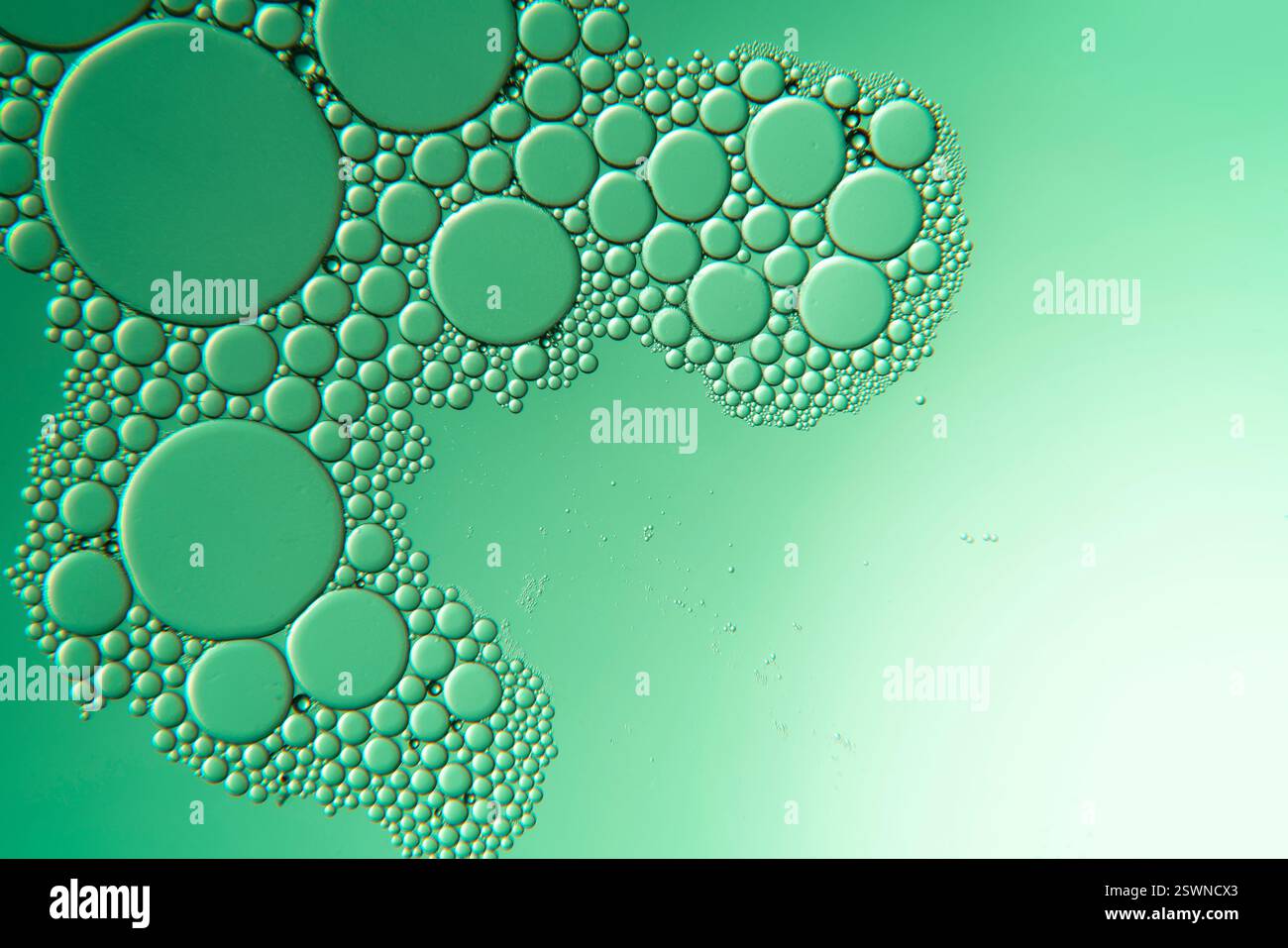 Blend drop hi-res stock photography and images - Alamy