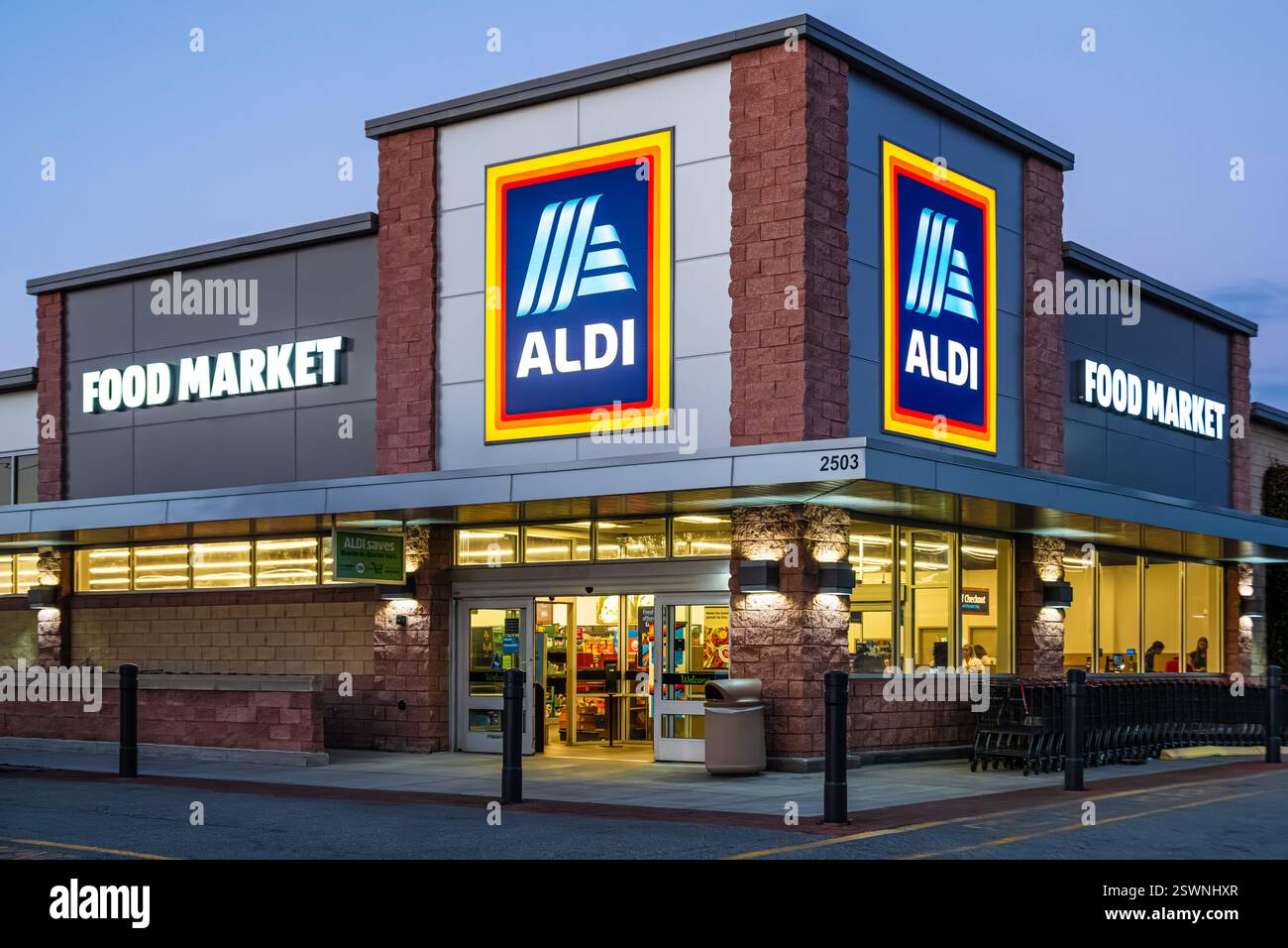 Aldi Food Market in Clermont, Florida. (USA Stock Photo - Alamy