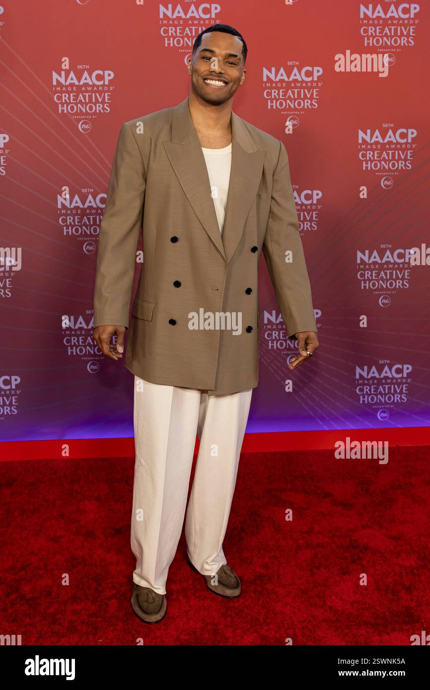 Los Angeles, USA. 21st Feb, 2025. Rome Flynn attends the arrivals of ...