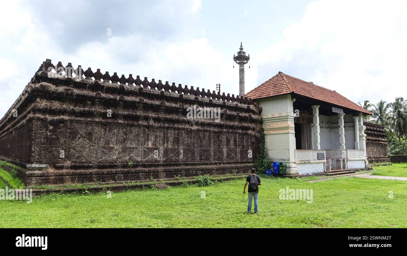 India, Karnataka, Mudbidri, Main Entrance of Saavira Kambada ...