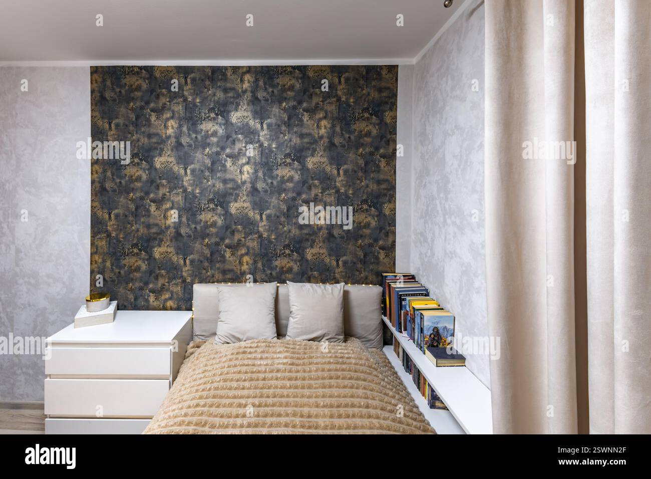 Bedroom renovation, wallpapering, wall painting, modern living room ...