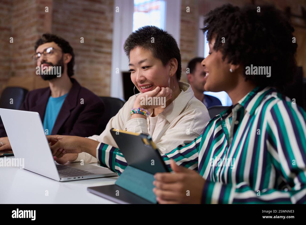 Tablet business strategy on hi-res stock photography and images - Alamy