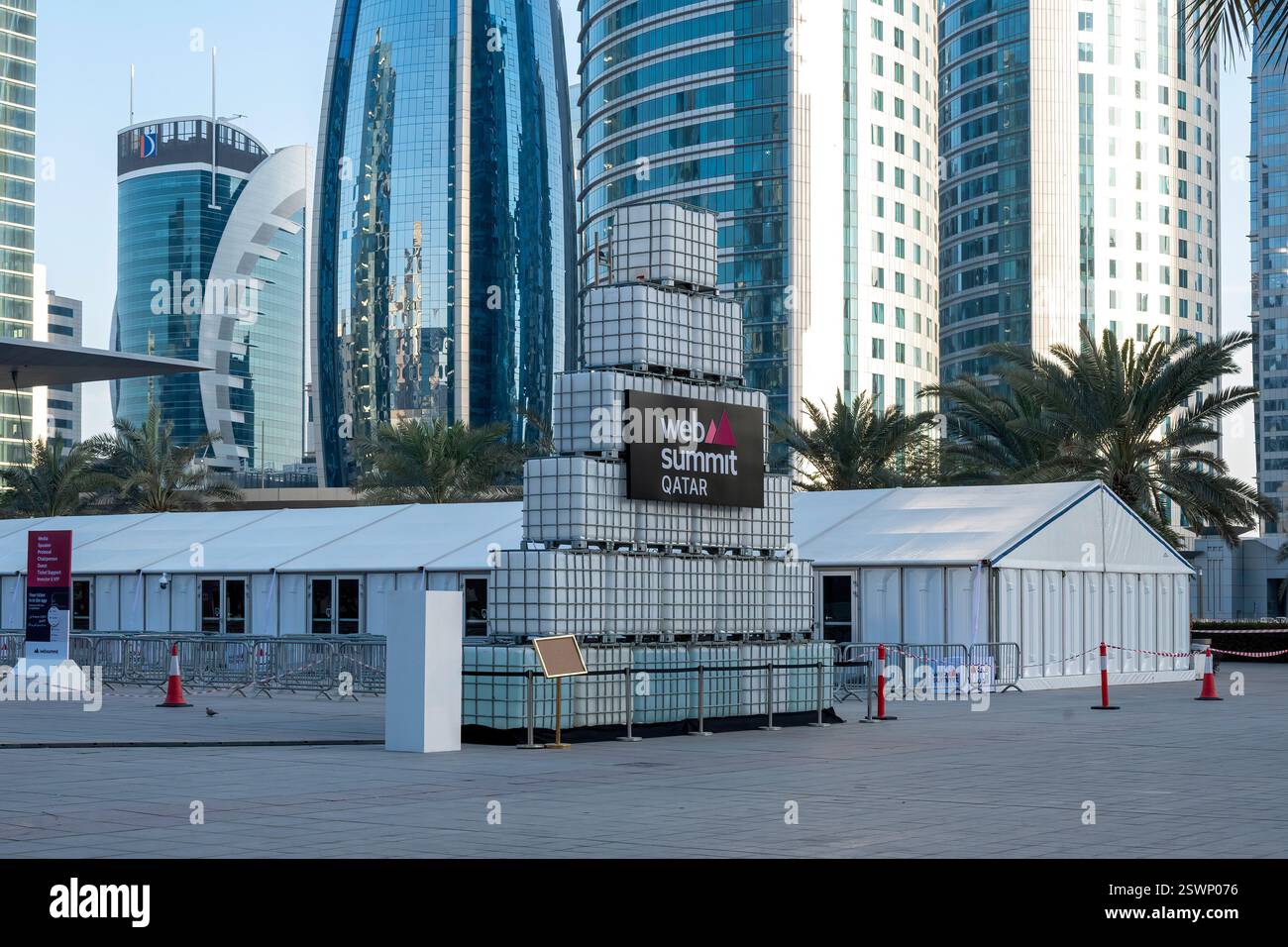 Web summit qatar 2025 hi-res stock photography and images - Alamy