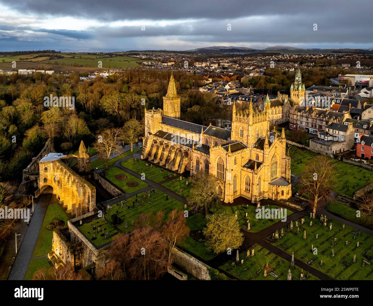 Dunfermline Abbey and Palace, Dunfermline, Fife, Scotland, UK Stock ...