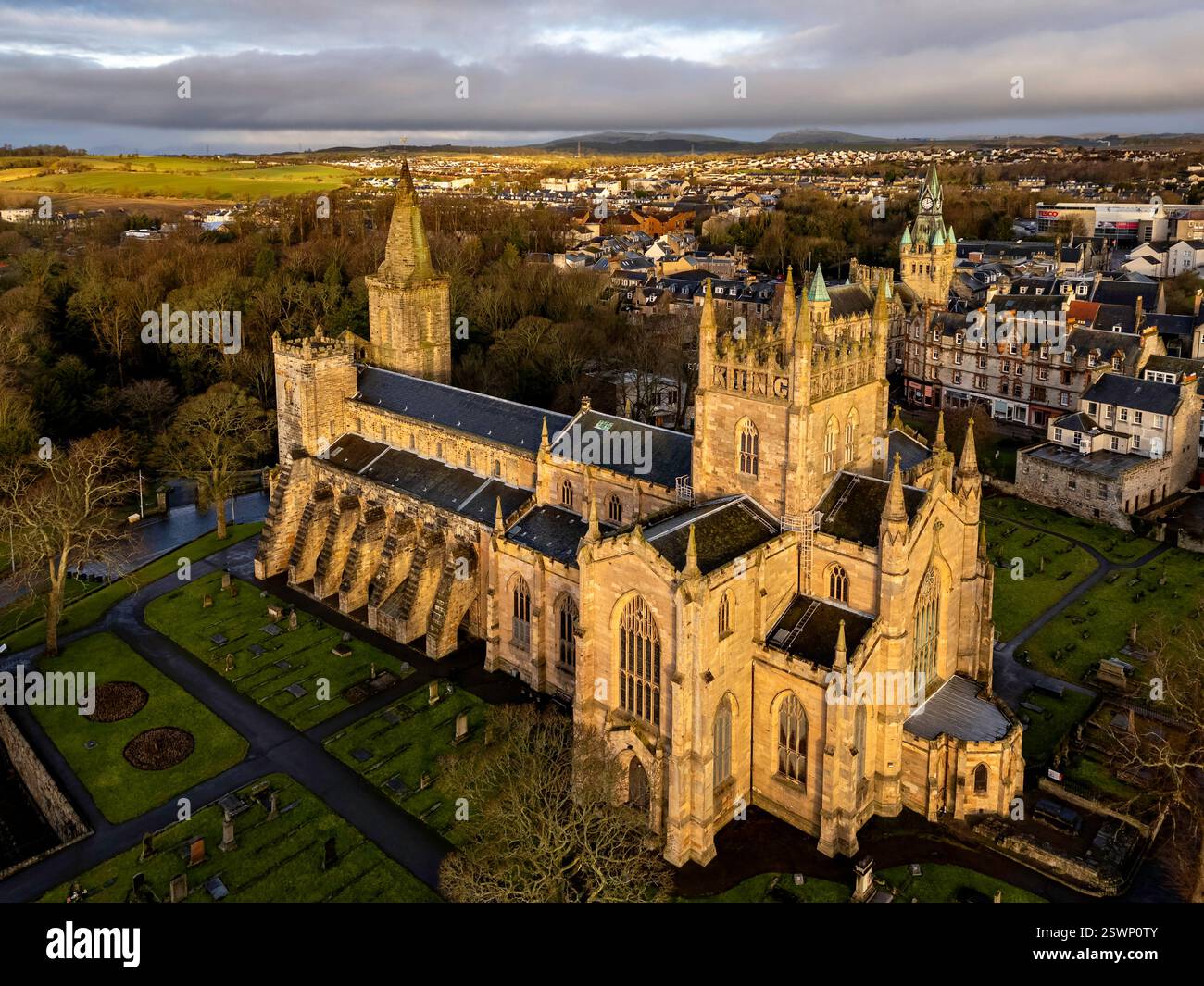 Dunfermline Abbey and Palace, Dunfermline, Fife, Scotland, UK Stock ...