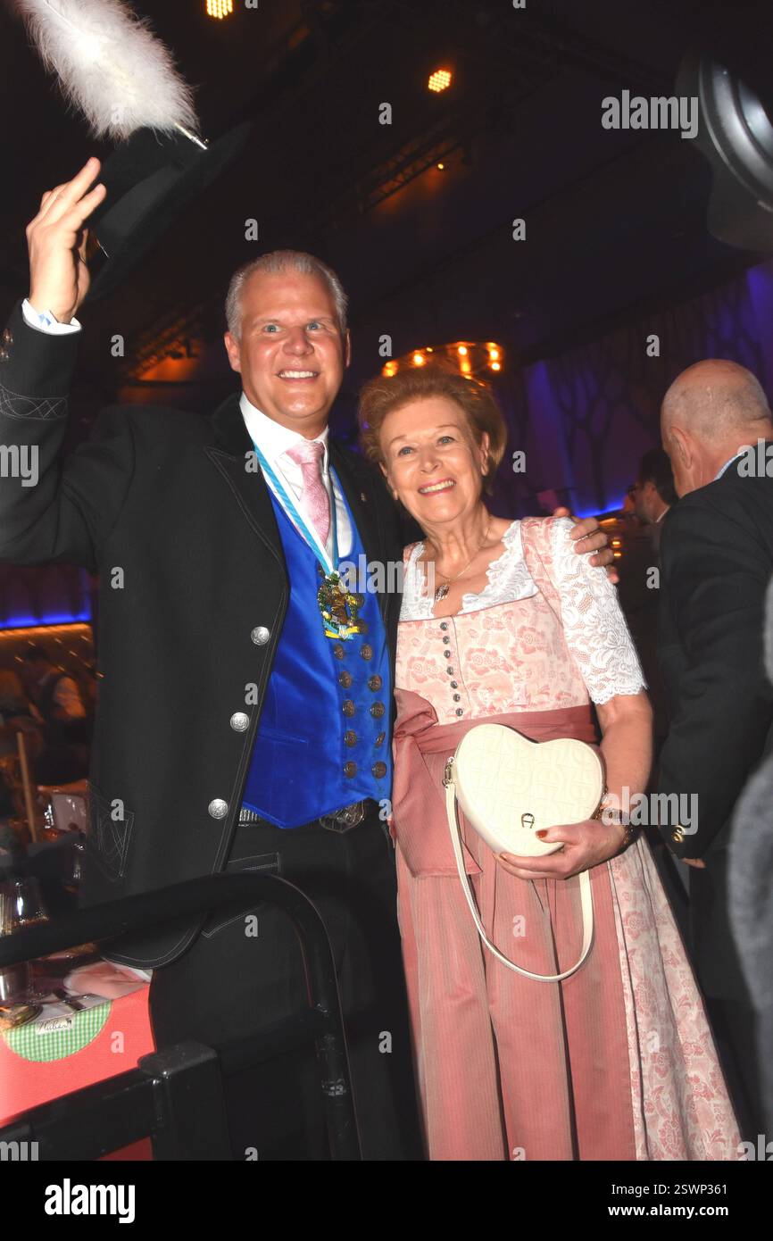 Alexander Brandl Vinzenz Murr GF. Evi Brandl-Vinzenz Murr Muenchen 21. ...