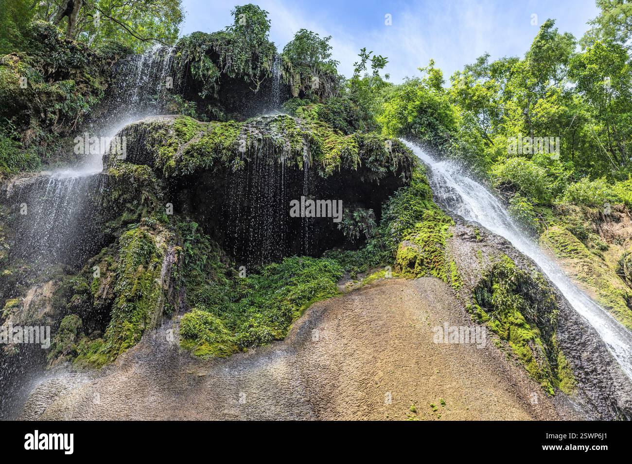 Landscape, Boca da Onca waterfalls, Saloba river canyon, Mato Grosso do ...