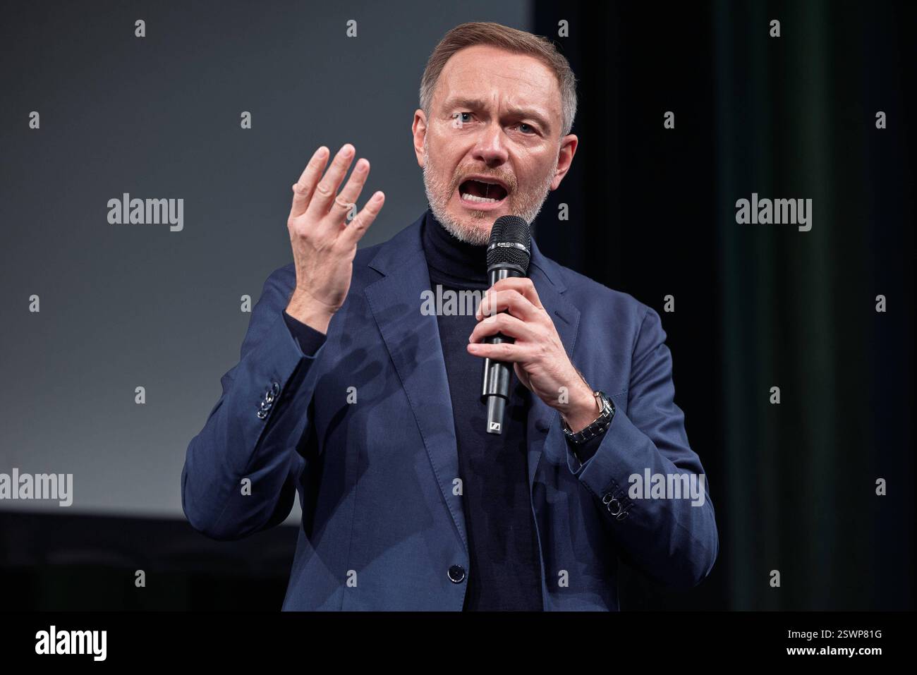 Christian Lindner beim Wahlkampfabschluss der Bundestagswahl 2025 ...