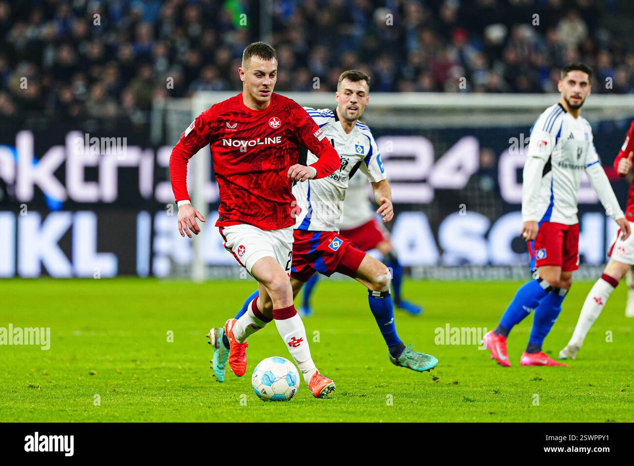 Hamburg, Deutschland. 21st Feb, 2025. Filip Kaloc (1. FC Kaiserslautern ...