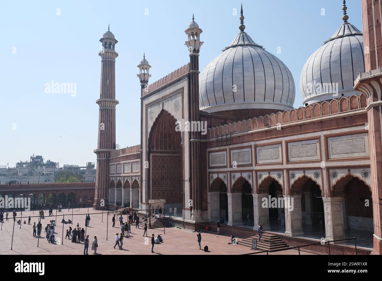 Side view of the front of Jama Masjid, a major Mughal-era mosque in the ...