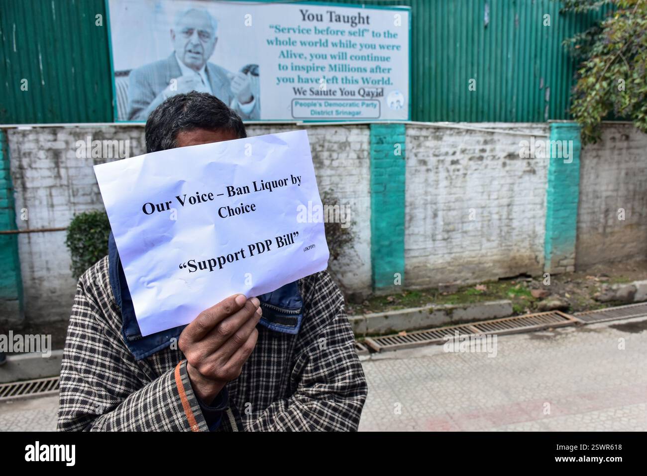 Srinagar, India. 22nd Feb, 2025. A supporter of The Jammu and Kashmir ...
