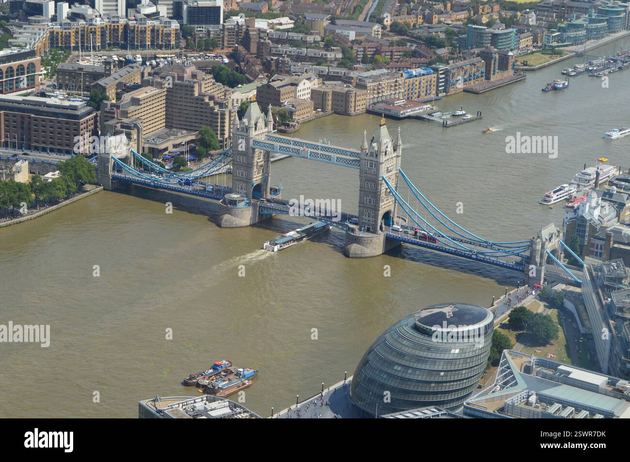 Aerial view of Tower Bridge spanning the River Thames in London, with ...