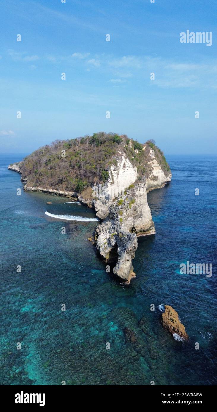 Aerial scenic nusa penida view hi-res stock photography and images - Alamy