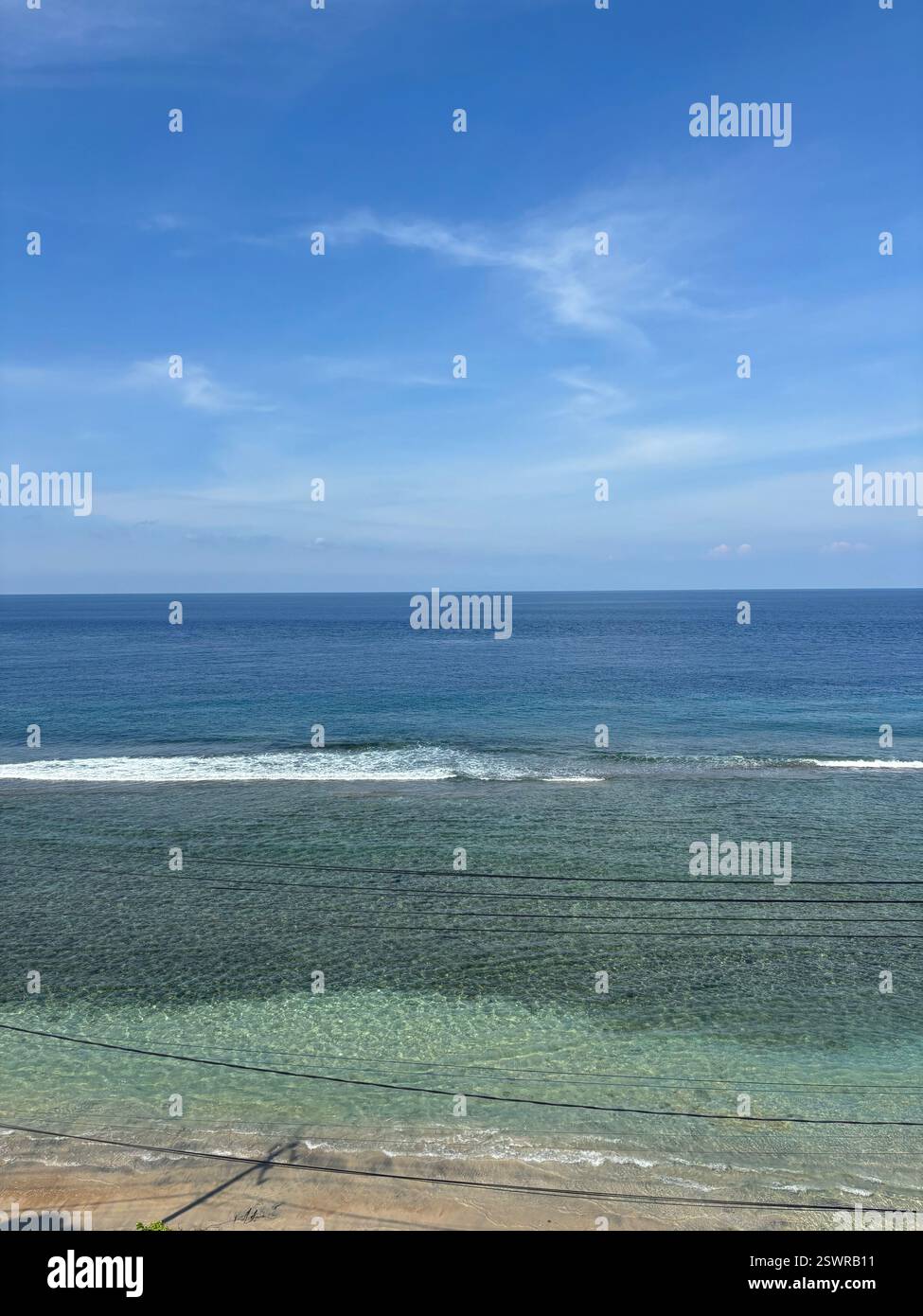 Aerial view mesmerizing underwater hi-res stock photography and images ...