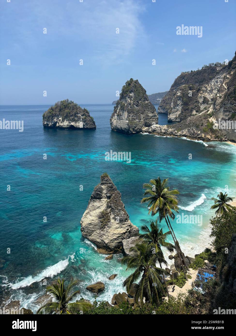 Diamond Beach, Nusa Penida – Hidden Paradise in Bali Stock Photo - Alamy