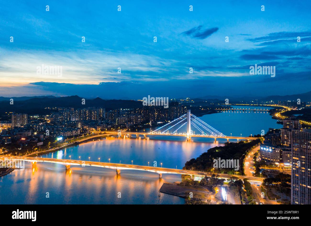 City night view of Hesheng Bridge and Huizhou bridge in Huizhou ...