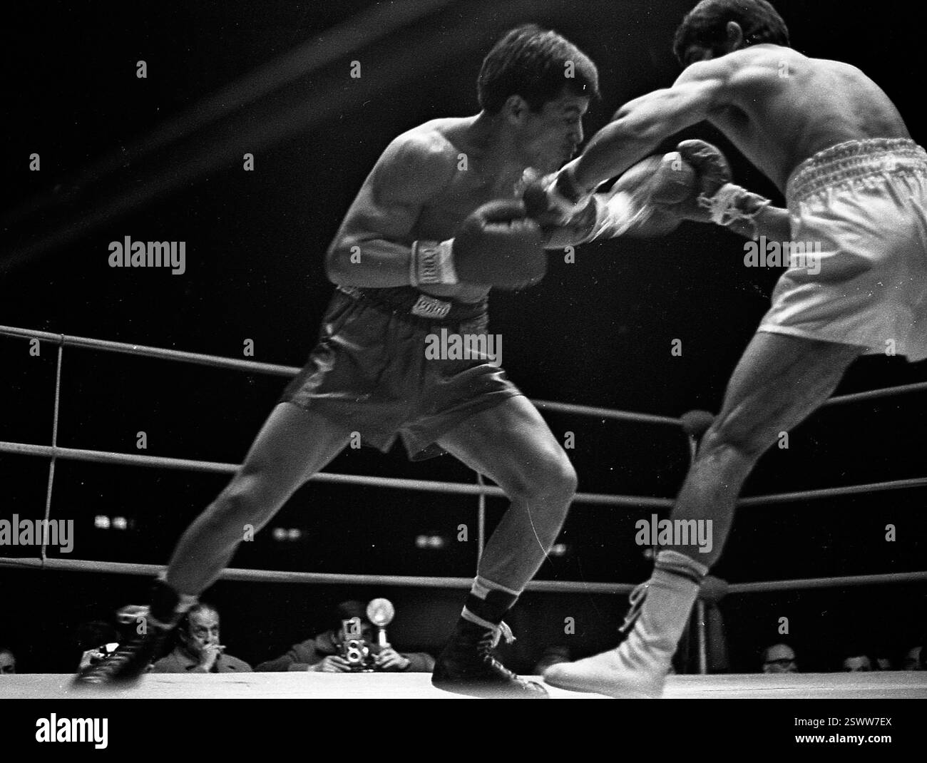 Argentine boxers Víctor Echegaray and Juan Domingo Corradi during a ...