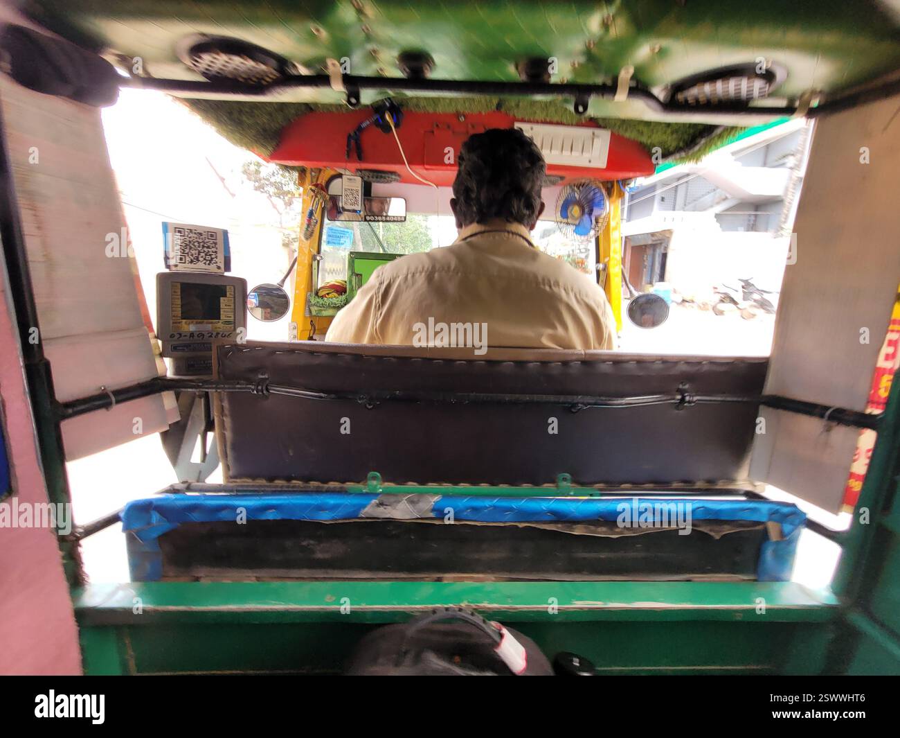 Daily mode of transport hi-res stock photography and images - Alamy