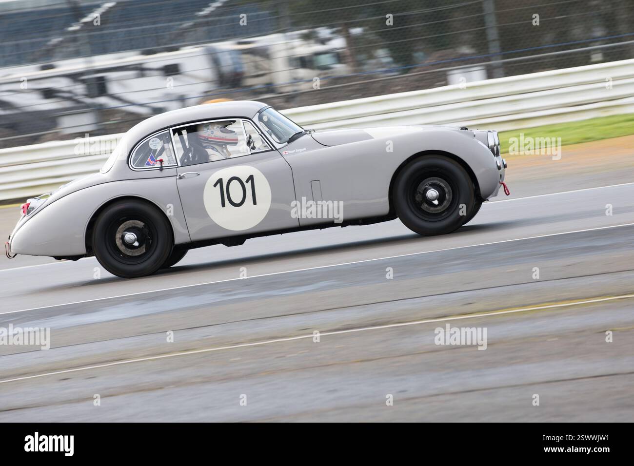 V.S.C.C. Pomeroy Trophy. Pre War vintage cars compete against newer ...