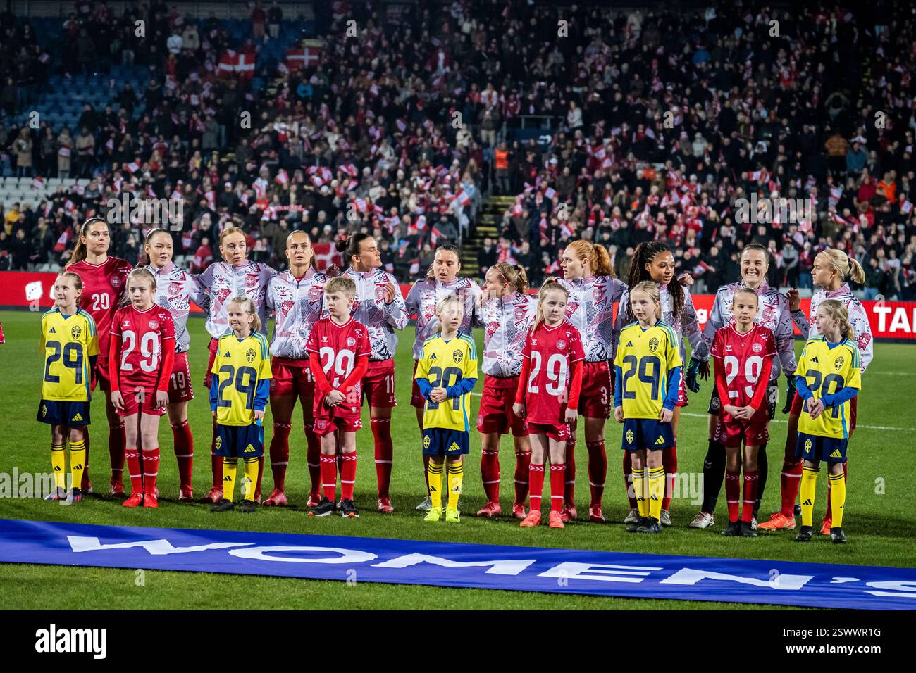 Odense, Denmark. 21st, February 2025. The players of Denmark line up ...
