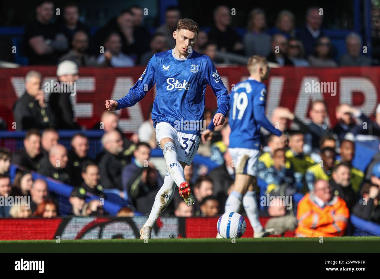 Liverpool, UK. 22nd Feb, 2025. James Garner of Everton passes the ball ...