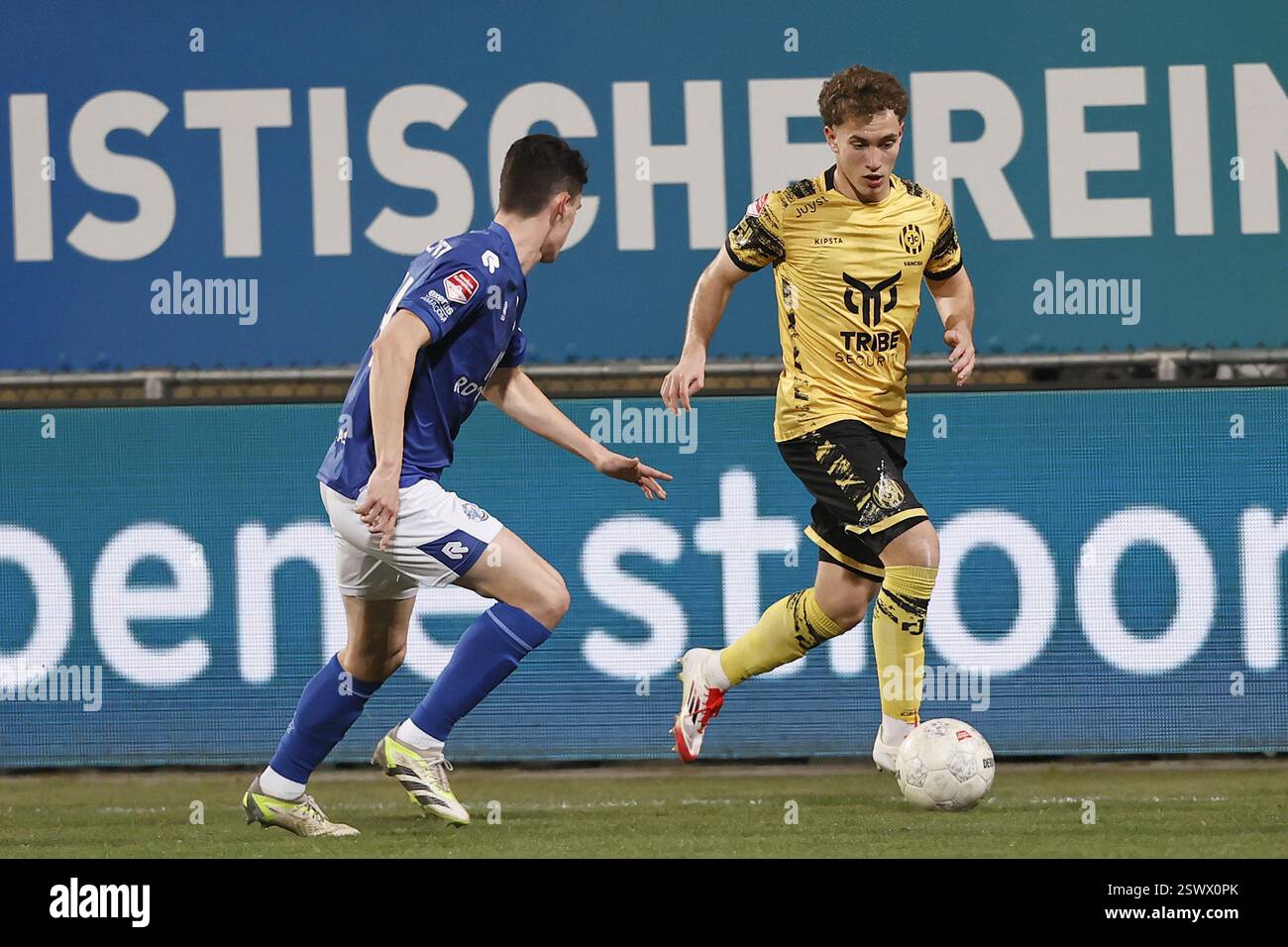 KERKRADE, Netherlands. 21st Feb, 2025. football, Dutch Keuken Kampioen ...
