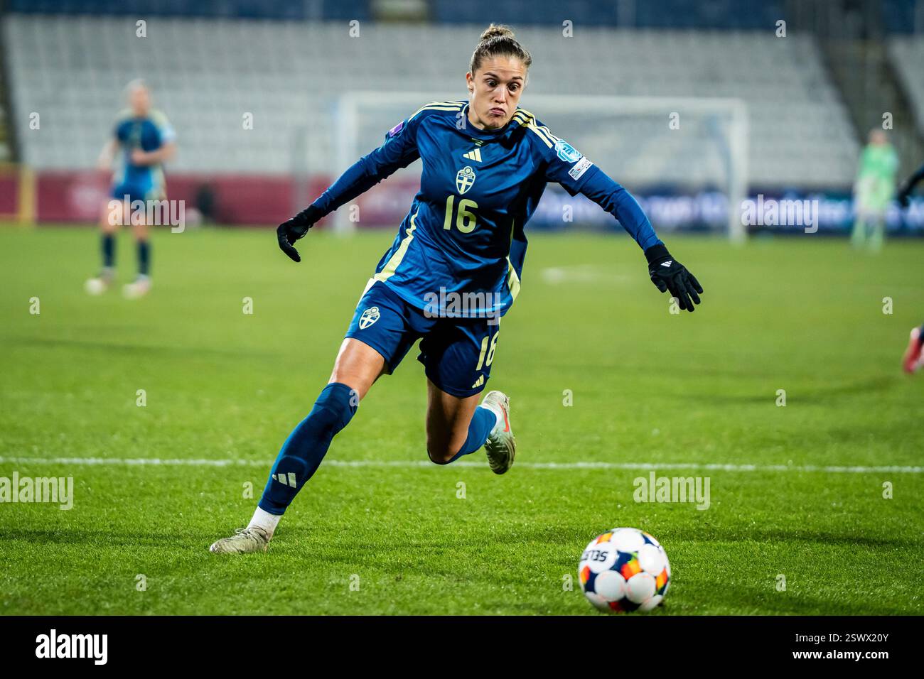 Odense, Denmark. 21st, February 2025. Filippa Angeldal (16) of Sweden ...