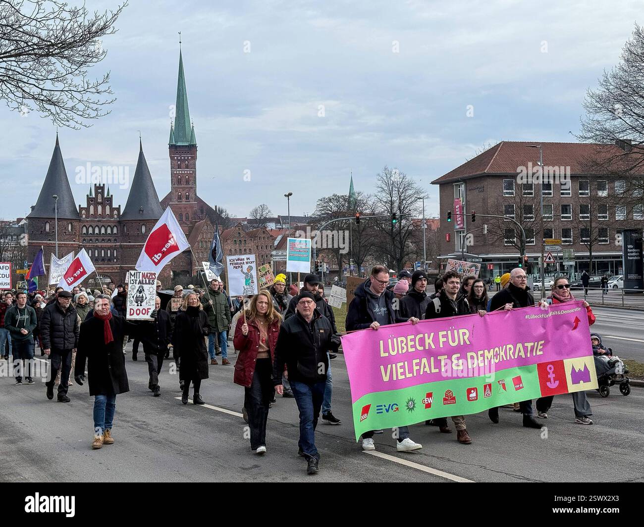 Erstaunlich Demo Lubeck Heute Bild