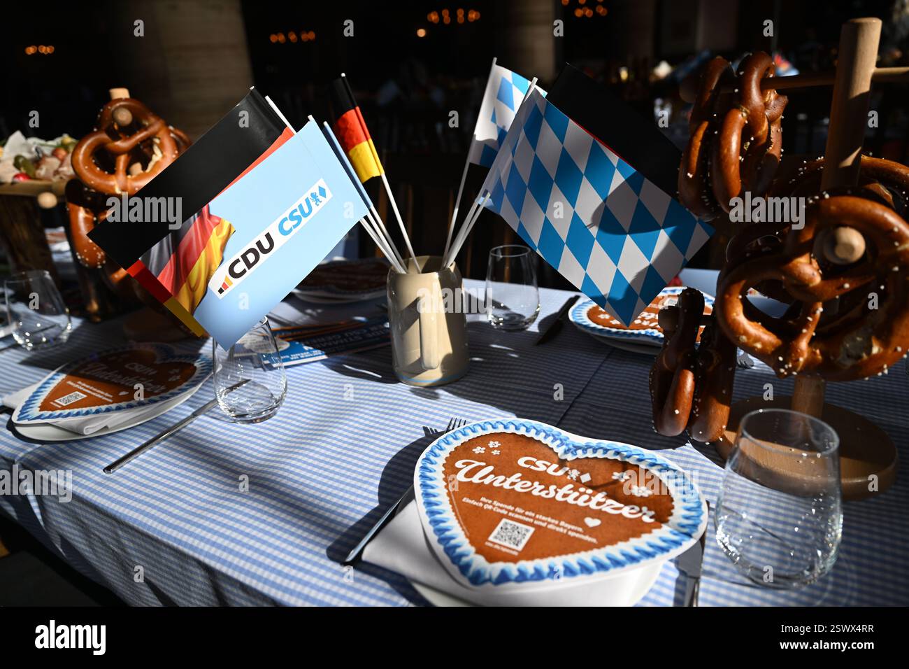 Munich, Germany. 22nd Feb, 2025. A paper gingerbread heart with the ...