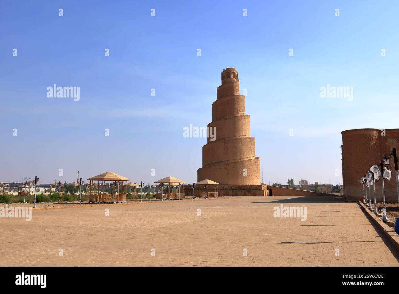 the top of the spiral minaret, Great Mosque Malwiya, Samarra, Iraq ...