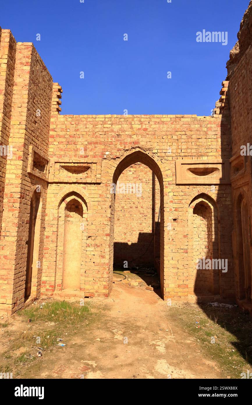 walls and bricks of renovation of the Main Caliphal Palace at Samarra ...