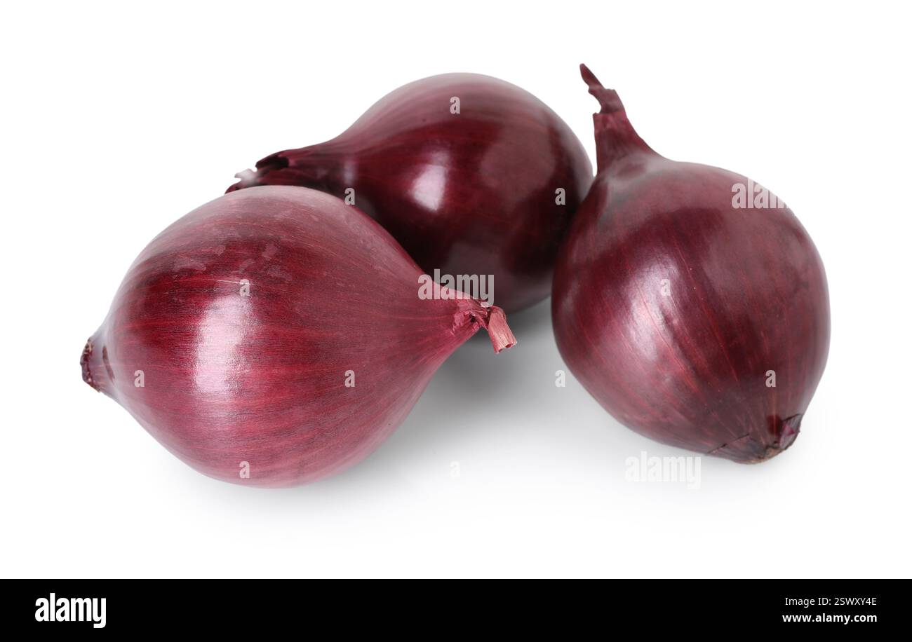 Fresh red onions isolated on white. Vegetable root Stock Photo - Alamy