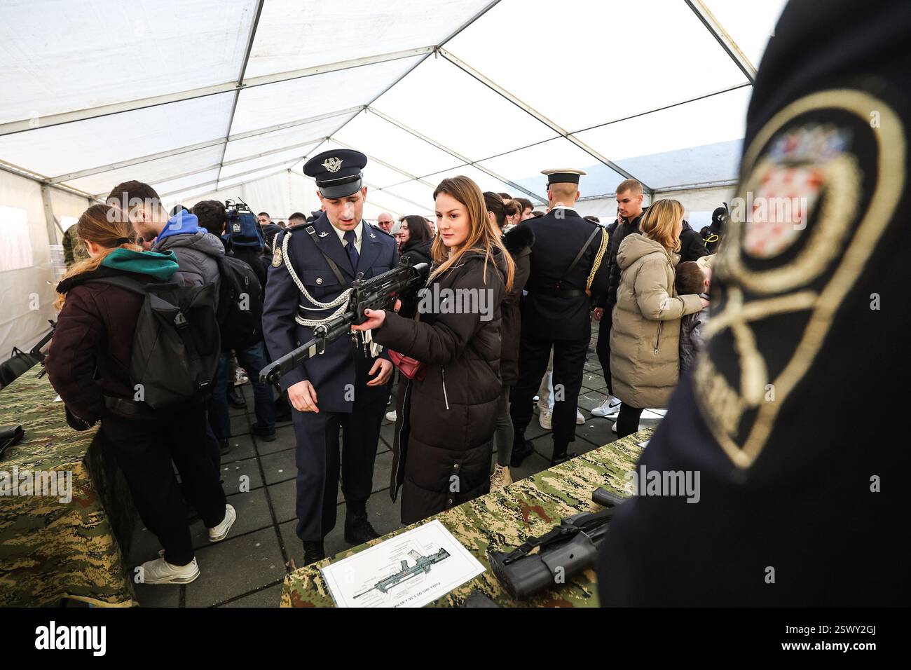 Open day Honorary - protection battalion. Visitors will be introduced ...