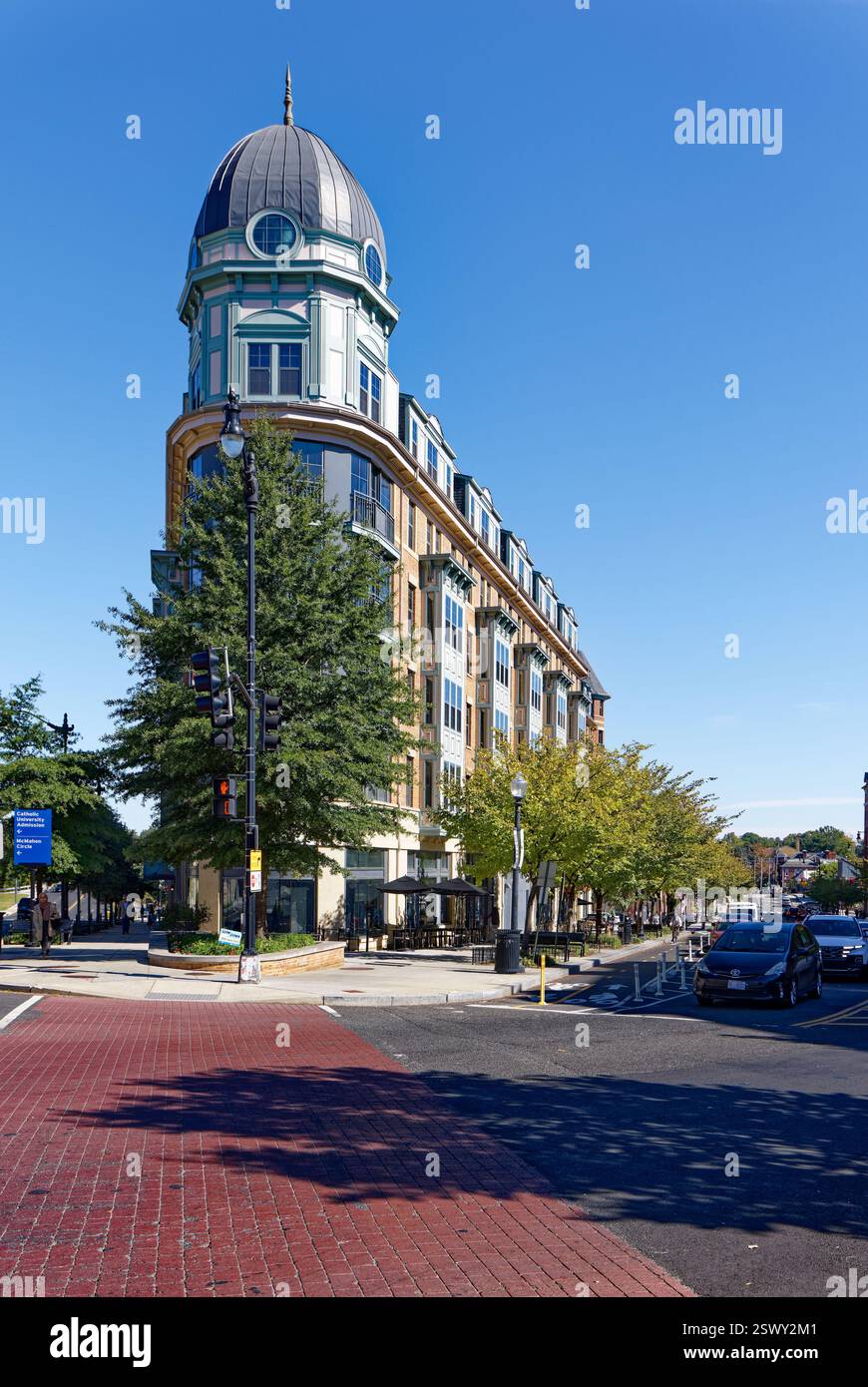 Portland Flats is a mixed-use low-rise condominium on a triangular plot ...