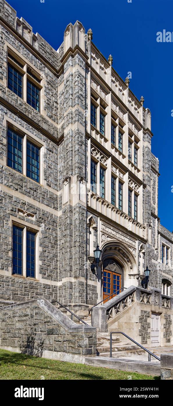 Maloney Hall, Busch School of Business at Catholic University of ...