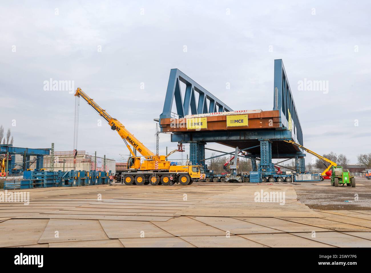 Autobahn A43 - Autobahnbaustelle. Pressetermin - Neue 2400-Tonnen ...
